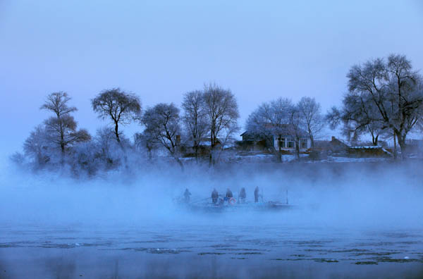 Photo, Image & Picture of Foggy Songhuajiang River