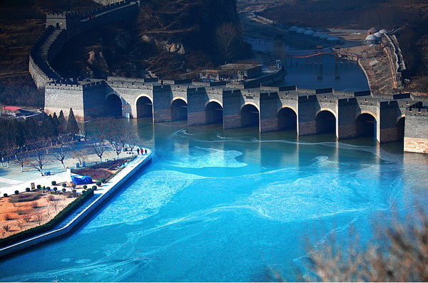 Photo, Image & Picture of Huludao Jiumenkou Great Wall On Water